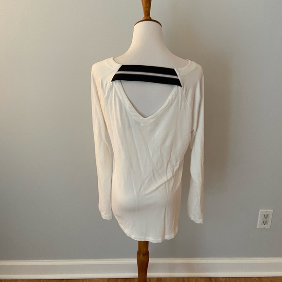 CAbi | Tops | Cabi White Long Sleeve Top With Detail On Back | Poshmark